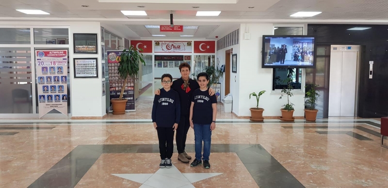 TÜRK ZEKA VAKFI TÜRKİYE FİNALLERİNDE DE ALTINYILDIZLILAR • Nevşehir ... TÜRK ZEKA VAKFI TÜRKİYE FİNALLERİNDE DE ALTINYILDIZLILAR • Nevşehir ...